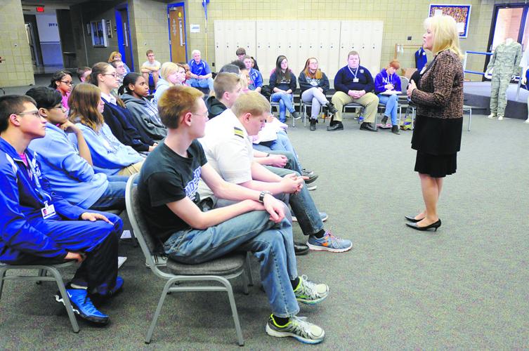 Austin, Eckerty speak to APA classes | Local News | heraldbulletin.com