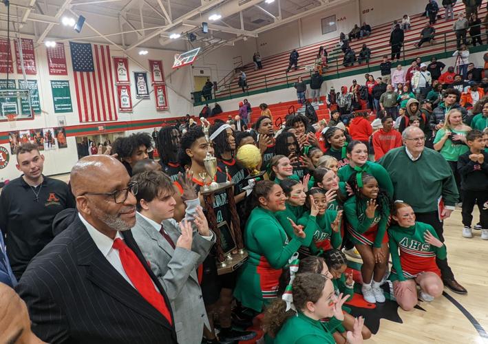 Undaunted: Anderson beats weather, dominates field for fourth straight ...