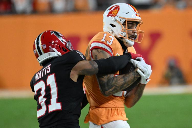 Bucs WR Mike Evans looks to continue dominance of Panthers in crucial ...
