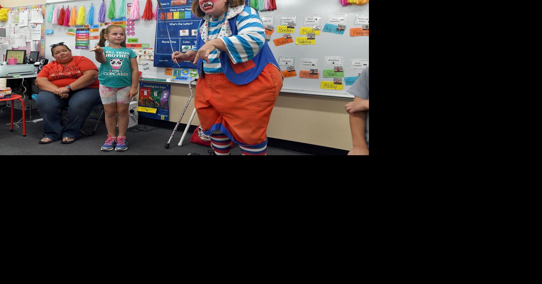 Skeeter the Clown | Multimedia | heraldbulletin.com