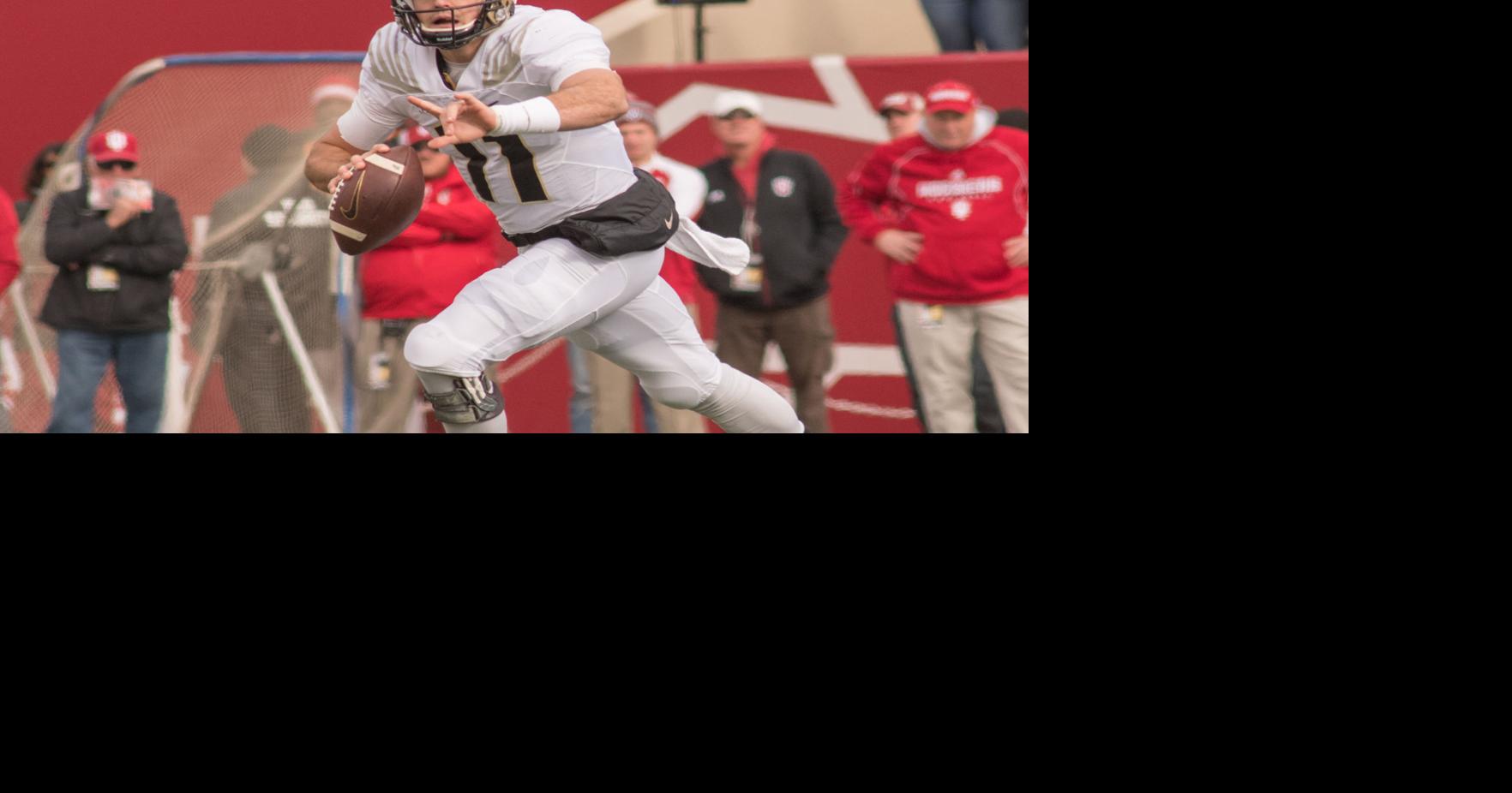 Blough preaches 'football teaches life' during Kickoff Luncheon speech ...