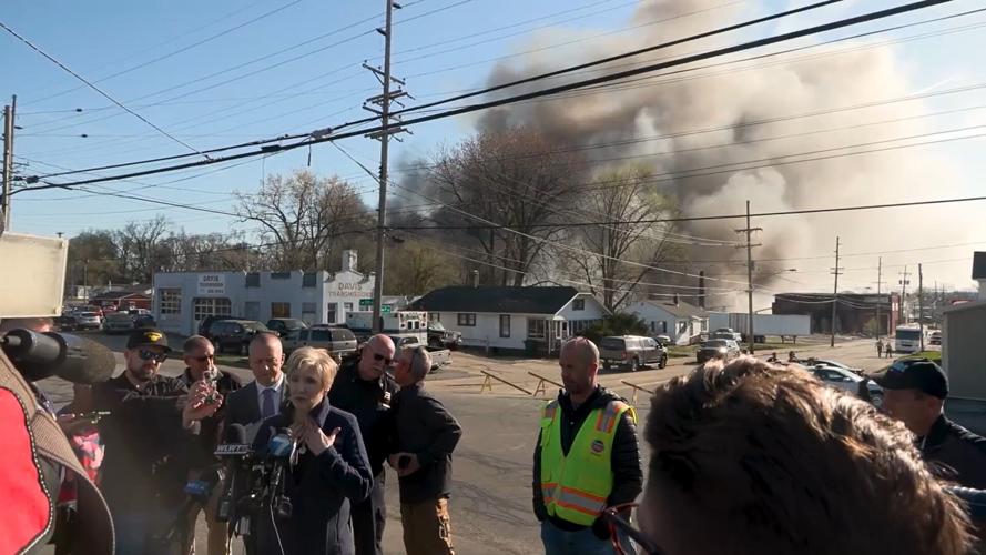 Heavy smoke from industrial fire threatens Richmond residents | Nation ...