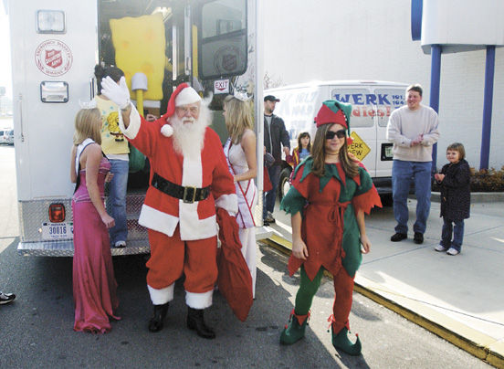 Santa and SpongeBob kick off charity drives | Local News ...