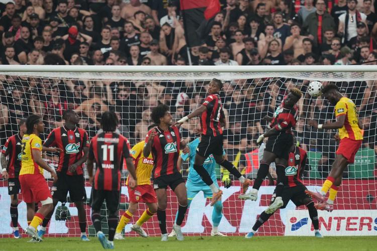 Lens lift the French Cup for the first time after beating Nice in the ...