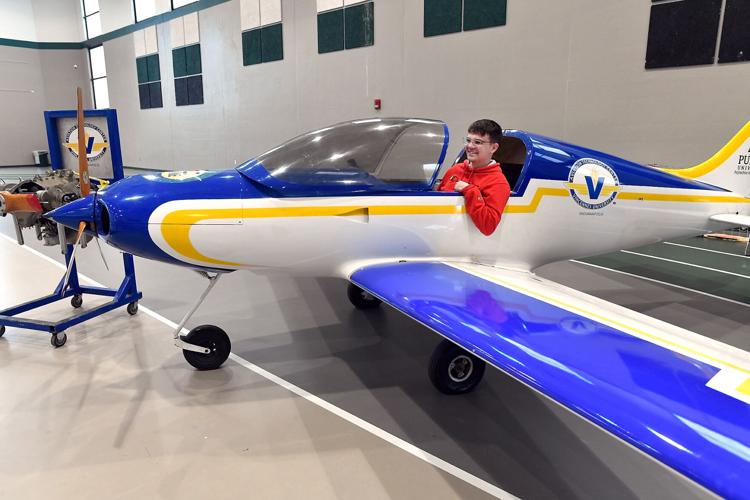 PHHS event introduces students to career possibilities in aviation ...
