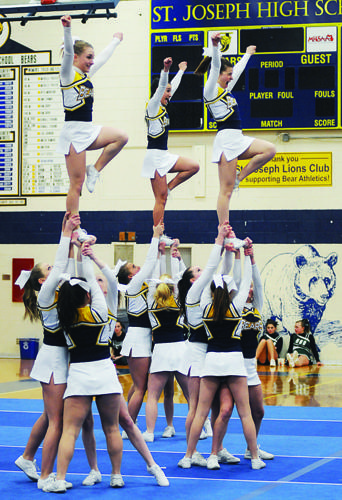 Cheer leaders | Local | heraldpalladium.com