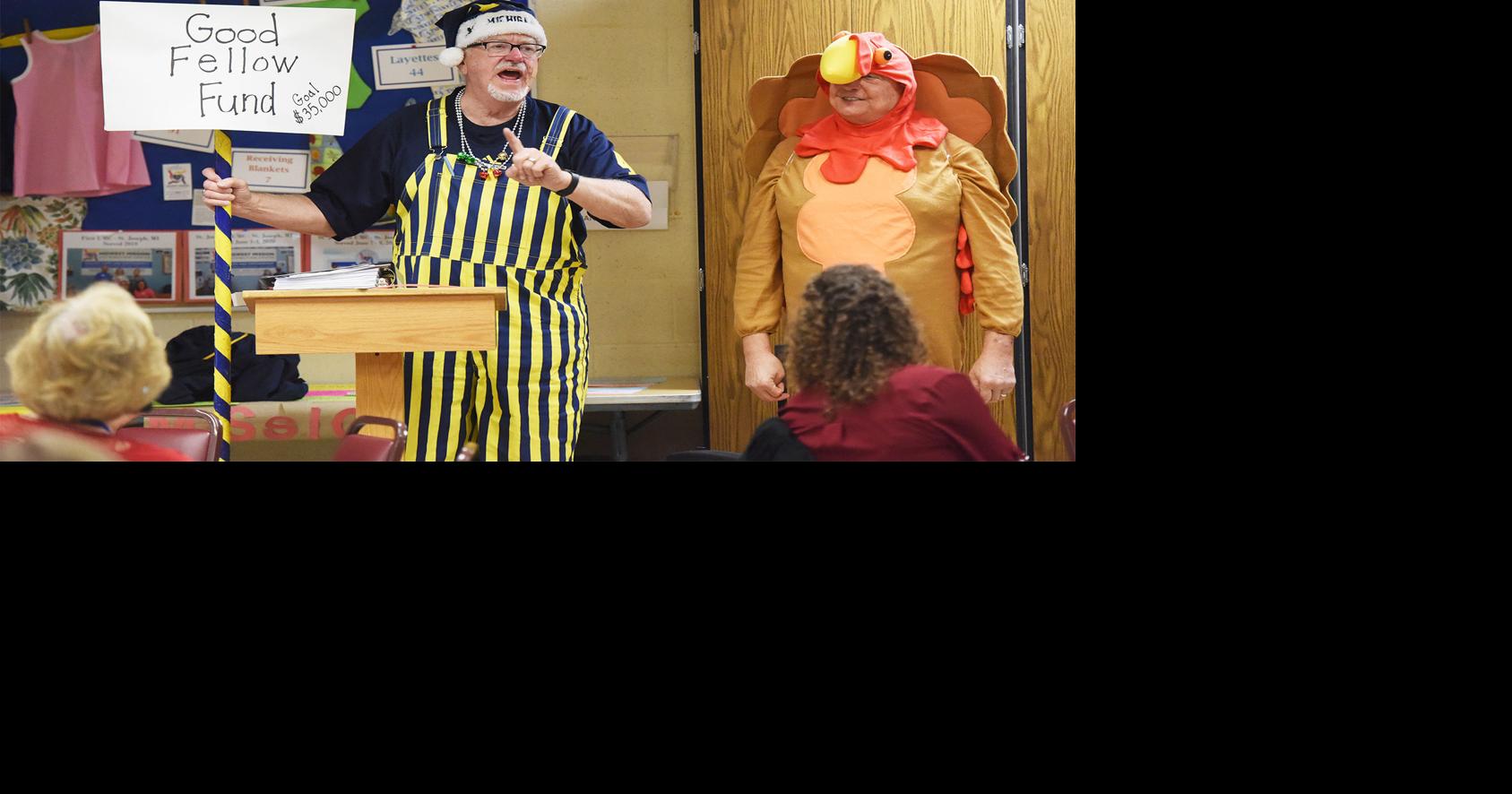 Good Fellow Fund begins with unique turkey auction | News ...