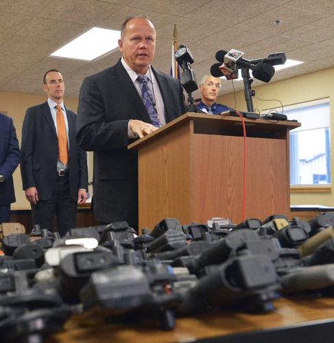 Benton Harbor men face federal charges for Dunham’s Sports robbery ...