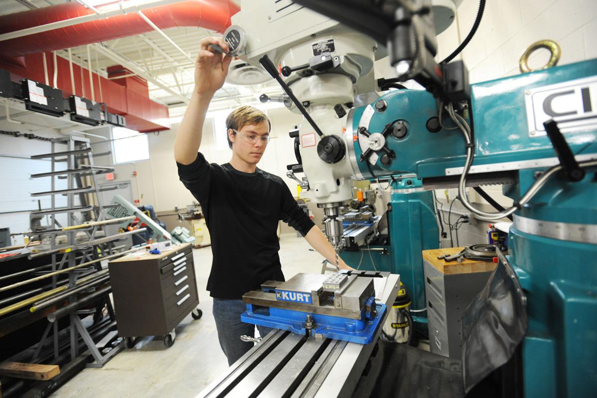 LHS adding tech classes | Local News | heraldpalladium.com