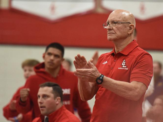 Lakeshore wrestling coach Bittenbender retires after 52 seasons ...