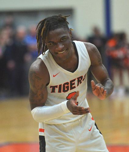 Benton Harbor rallies past Niles to reclaim Division 2 boys basketball ...