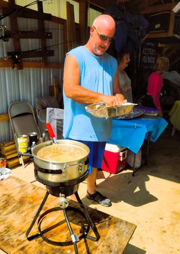 Annual fish fry in Three Rivers brings neighbors together | Features ...