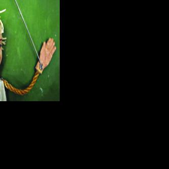 A 'Giant' leap for puppet theater | Features | heraldpalladium.com