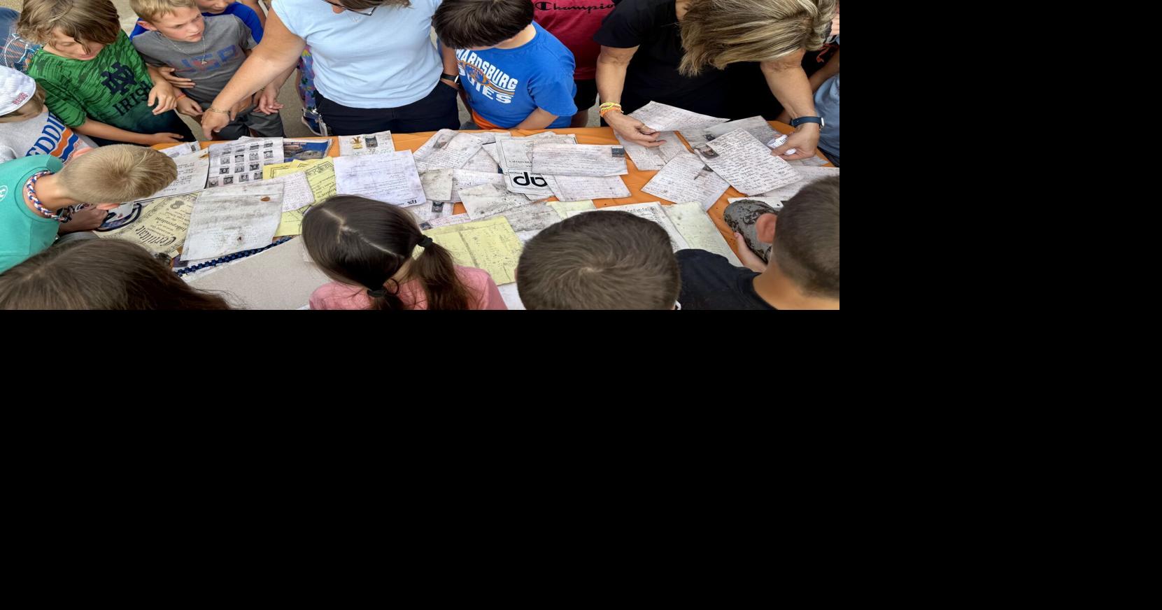 Edwardsburg Elementary School students unearth time capsule | News ...