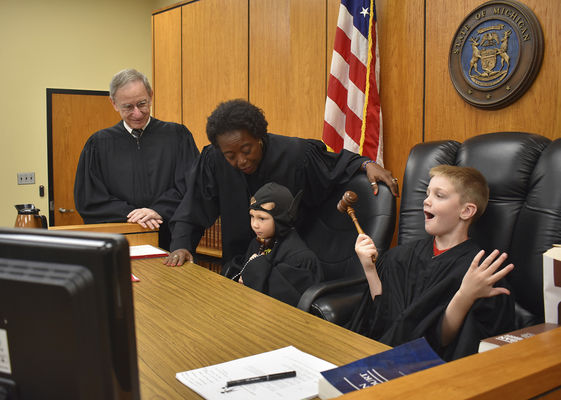 'He's a keeper!' | Local News | heraldpalladium.com