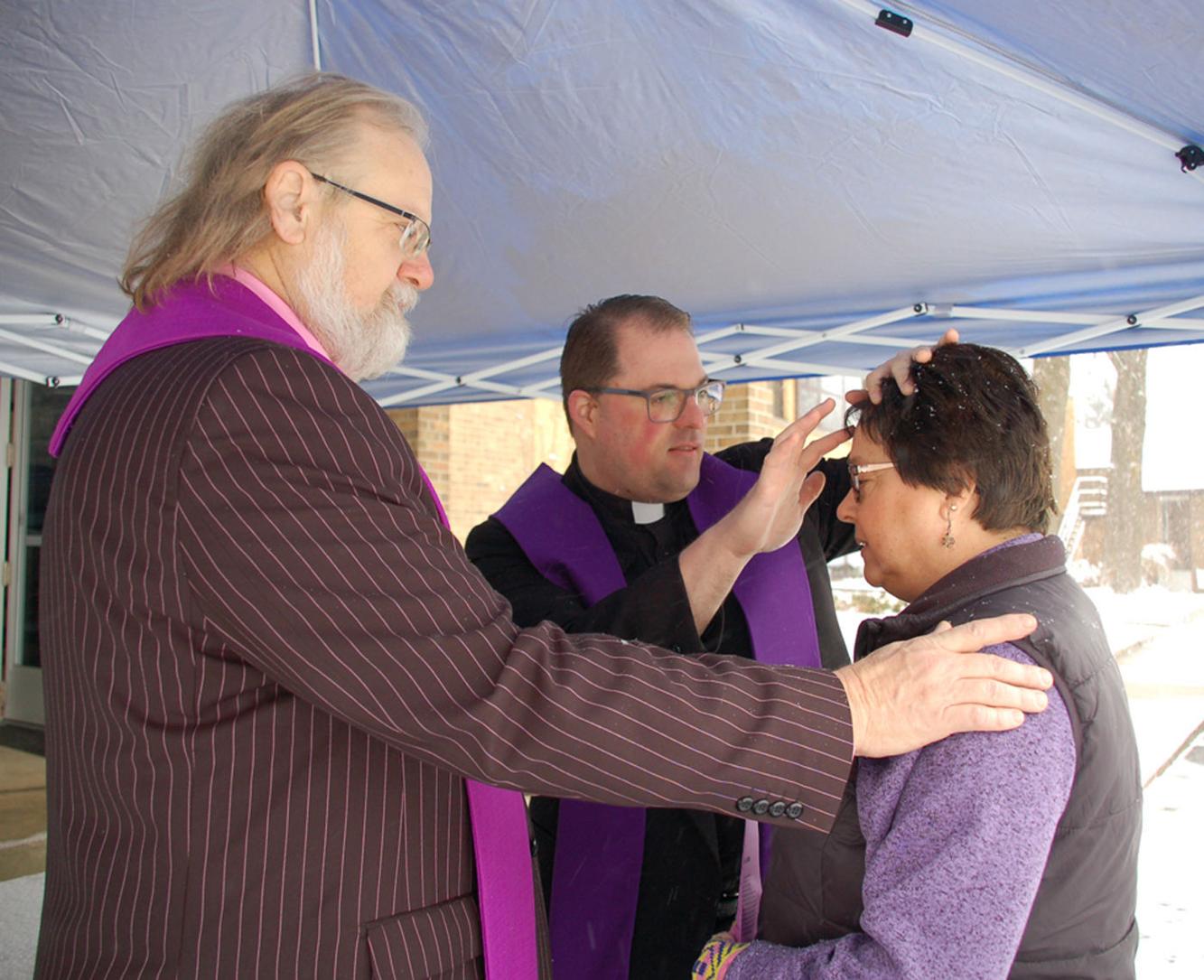 Pastor retires after nearly 30 years of service to SH church ...