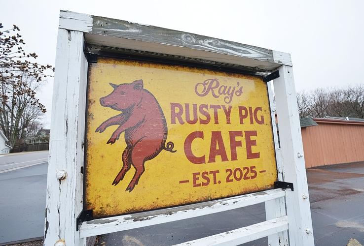 Ray's Rusty Pig Cafe finds unique spot in Stevensville | Benton Harbor ...
