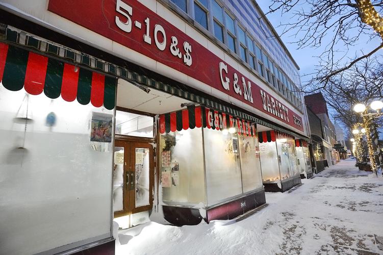 Winter weather slows, doesn't stop Southwest Michigan businesses | News ...