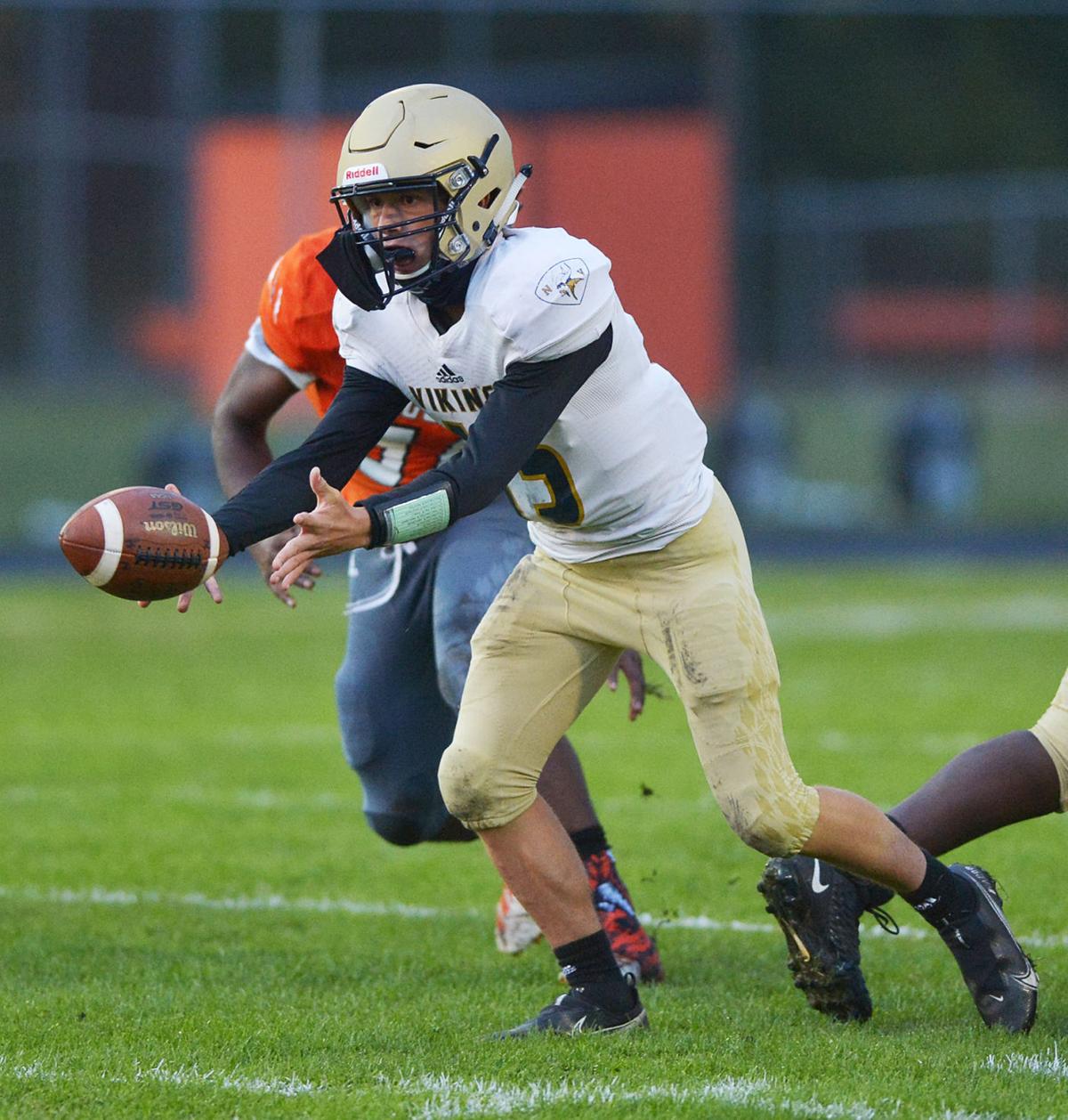Benton Harbor airs it out in easy win over Niles | Local ...