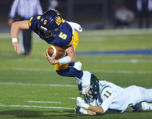 St. Joseph can't keep up with Holman, Zeeland West in district final ...