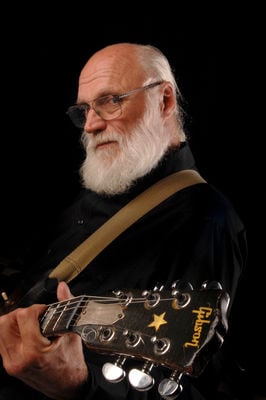 Duke Tumatoe brings holiday cheer to Czar's | Sight And Sound ...