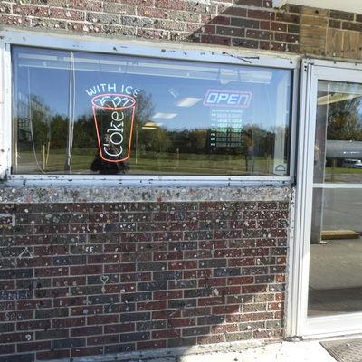 Turning back the clock at Maid-Rite | Features | heraldpalladium.com