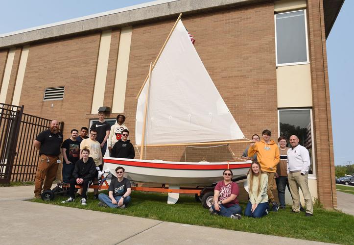 Sailboat built by Lakeshore students takes home award | Stevensville ...