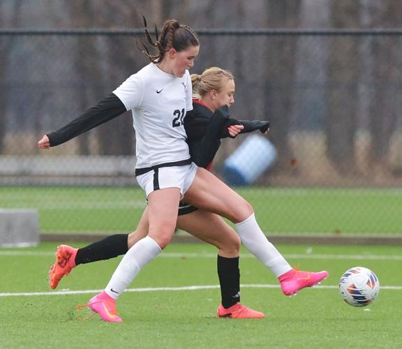 Lakeshore tops Kalamazoo Central in cold SMAC girls soccer opener ...
