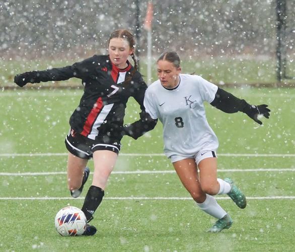Lakeshore tops Kalamazoo Central in cold SMAC girls soccer opener ...