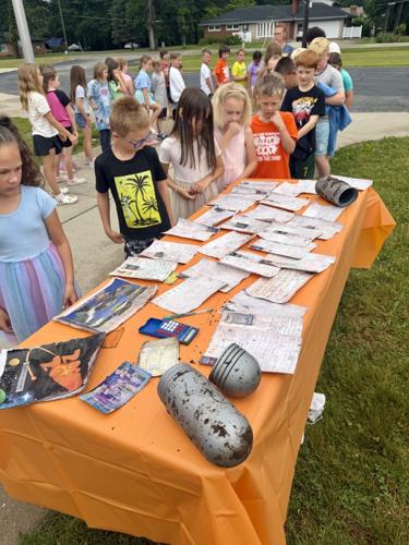 Edwardsburg elementary students unearth time capsule | Edwardsburg ...