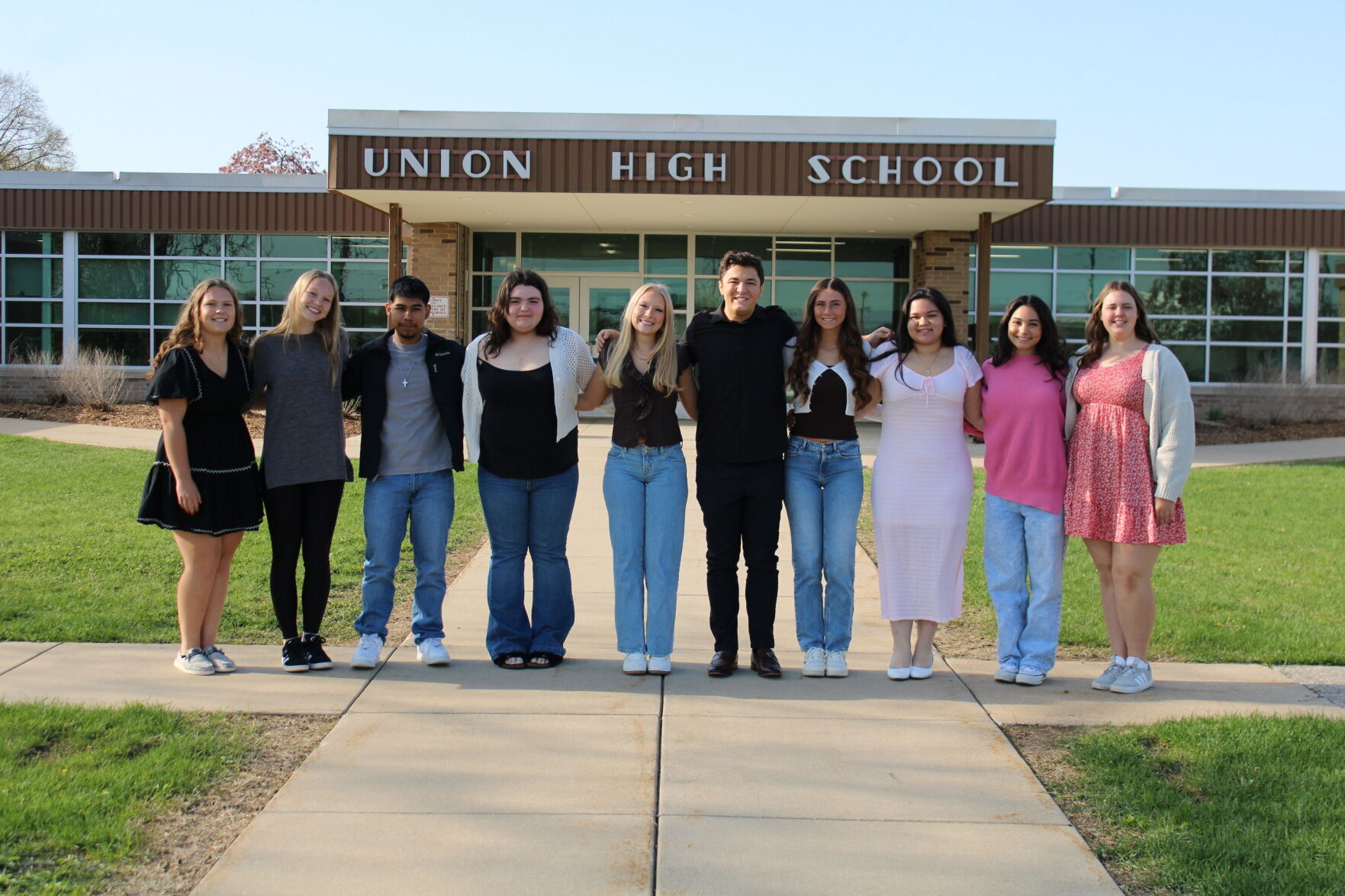 Dowagiac Union High announces Class of 2026 Top 10 | Dowagiac ...