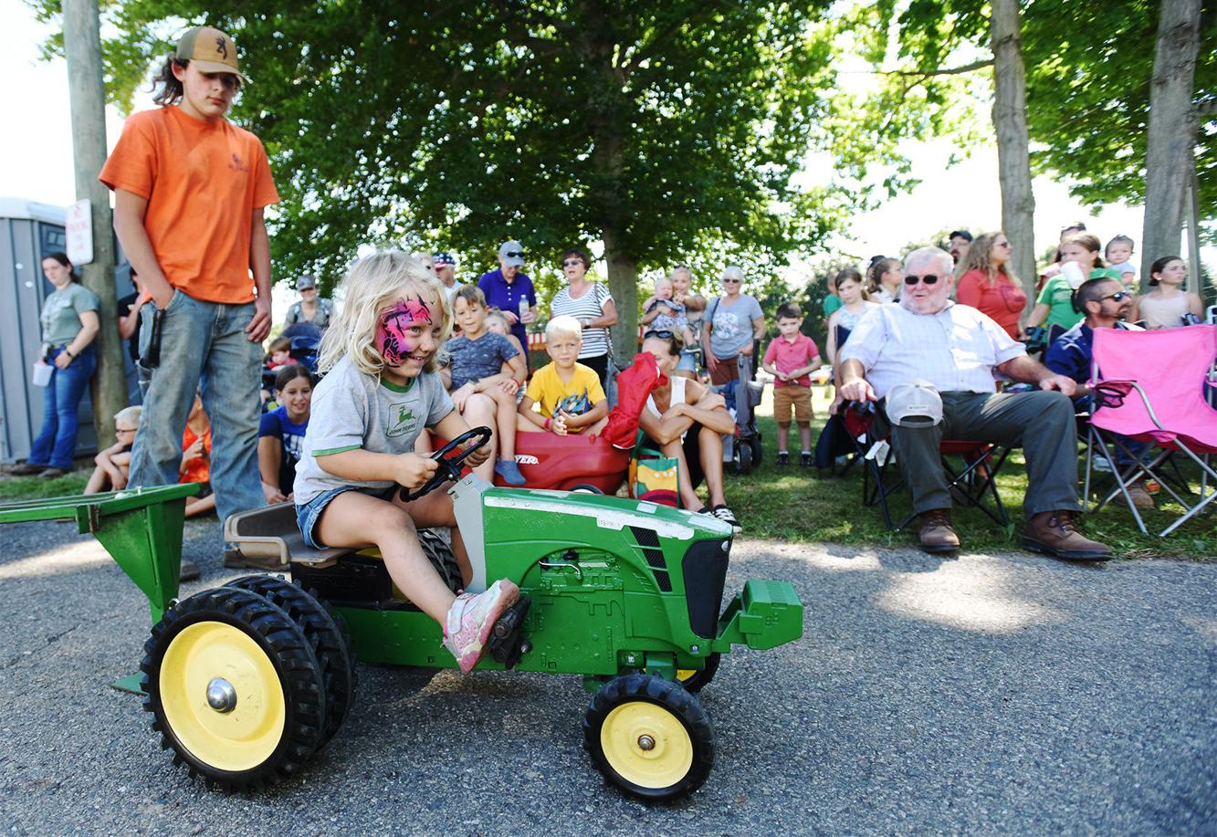 Pedal pull contest draws dozens at the Berrien County Youth Fair ...