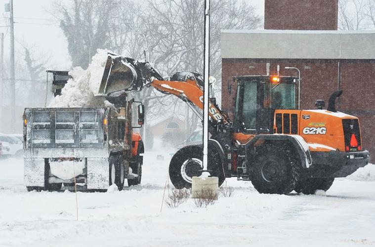 Winter weather slows, doesn't stop Southwest Michigan businesses | News ...