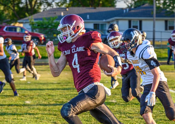 Holmes, Travis run wild for Eau Claire in victory over Twin City ...