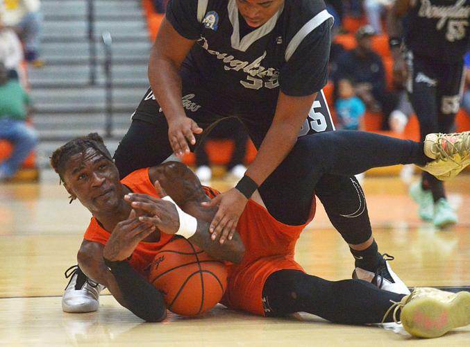 Benton Harbor hits 12 3-pointers in rout of Detroit Douglass | Sports ...