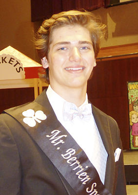 Olivia Pate crowned Miss Berrien Springs | Local News | heraldpalladium.com