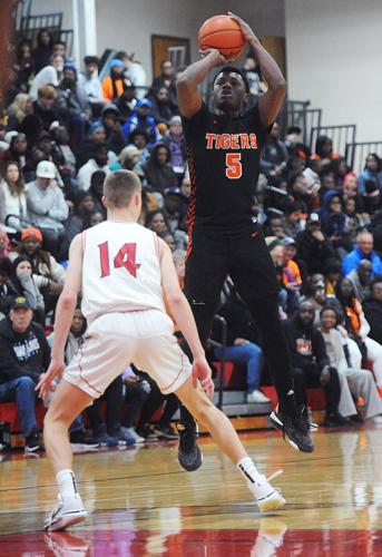 Benton Harbor rallies past Lakeshore to improve to 20-0 | Sports ...