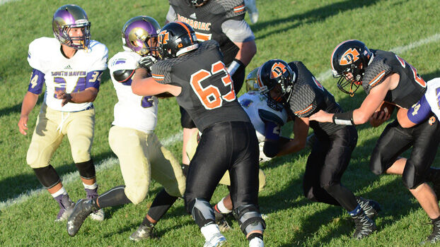 Update: Chieftains get back to ‘Dowagiac’ football against South Haven ...