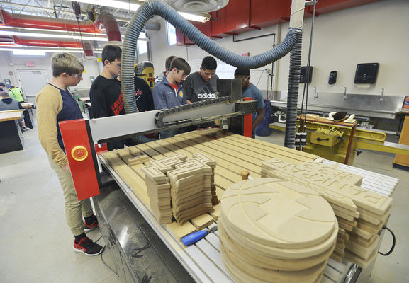 Not your father's high school wood shop | Local News | heraldpalladium.com