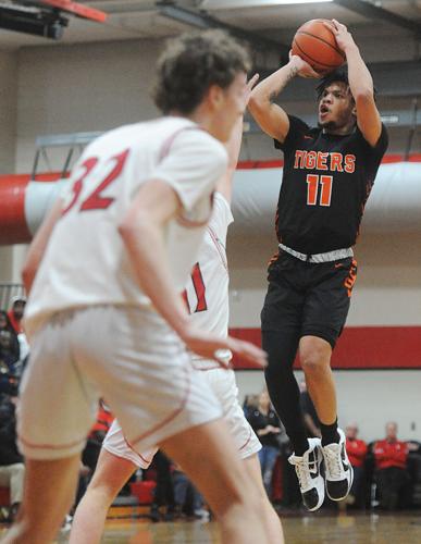 Benton Harbor rallies past Lakeshore to improve to 20-0 | Sports ...