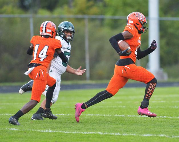Berrien Springs edges Benton Harbor on late touchdown | Sports ...