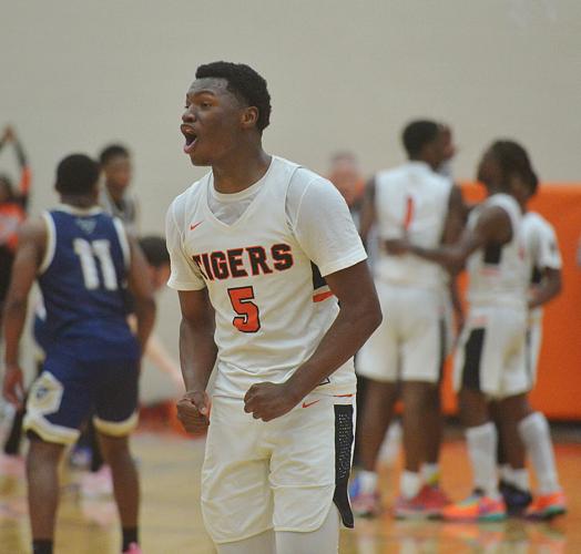 Benton Harbor rallies past Niles to reclaim Division 2 boys basketball ...