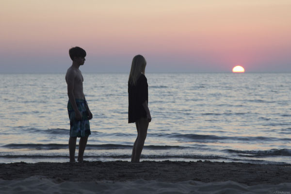 Through 'The Looking Glass' | Features | heraldpalladium.com