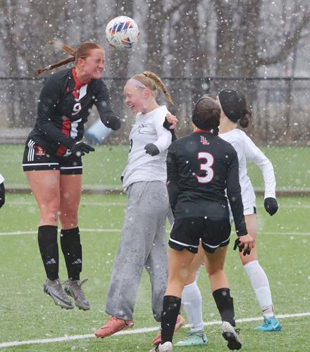 Lakeshore tops Kalamazoo Central in cold SMAC girls soccer opener ...