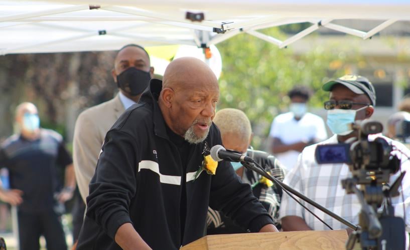 Lou Harvey, longtime Benton Harbor basketball coach, dies at age 83 ...