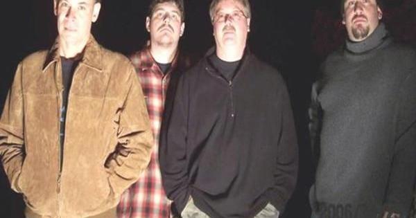 'On The Rocks'headlining atthe beer tent | News | herscherpilot.com