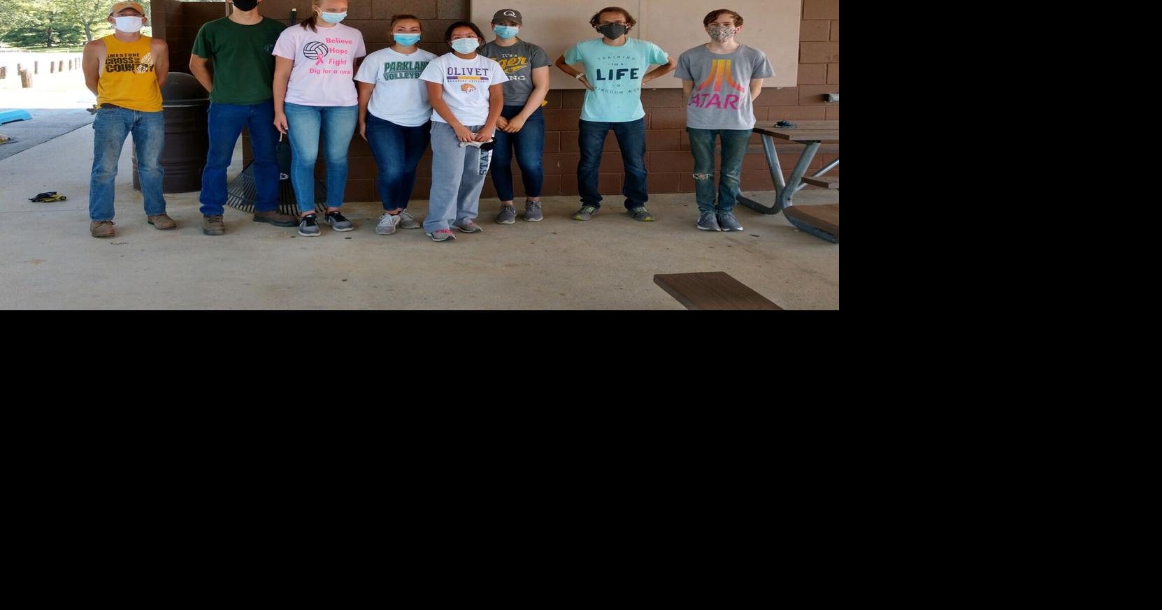 NHS and X-C Team Up to Clean Up Limestone Park | News | herscherpilot.com