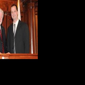 Pastor Graber mixes church and state at Springfield | News ...