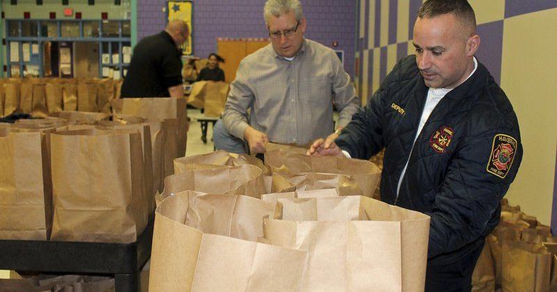 Volunteers needed for Brown Bag program | Local News | hgazette.com