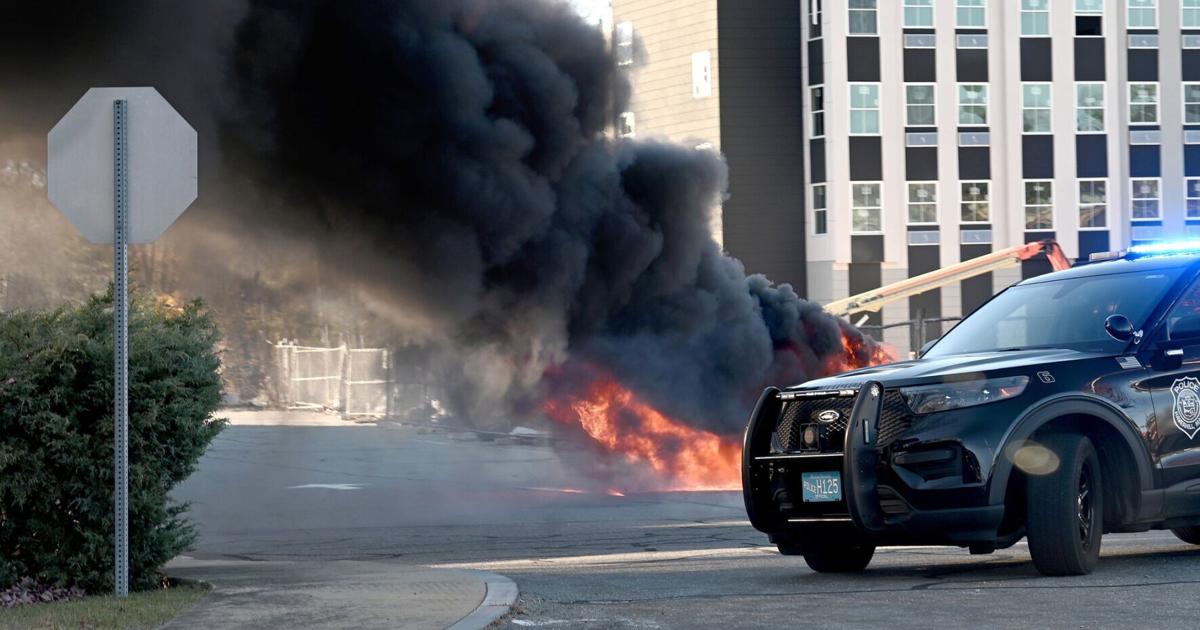 Car, brush fires in Haverhill | Local News | hgazette.com Car, brush fires in Haverhill | Local News | hgazette.com